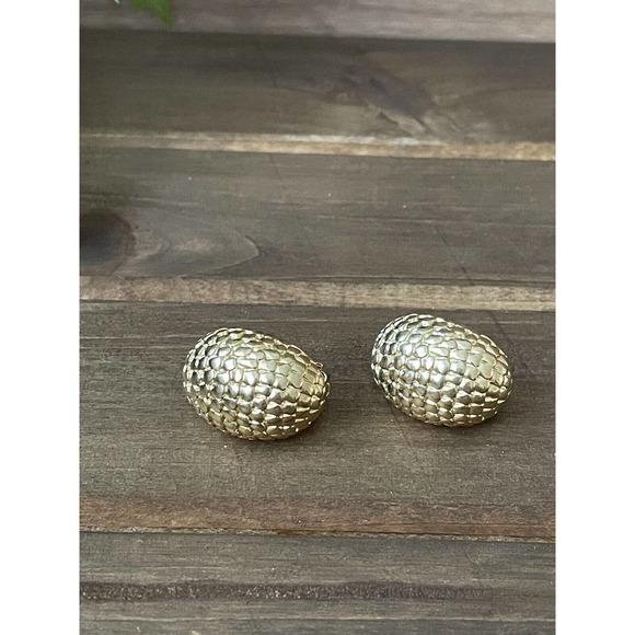 Erwin Pearl | Jewelry | Vintage Erwin Pearl Signed Gold Tone Textured ...